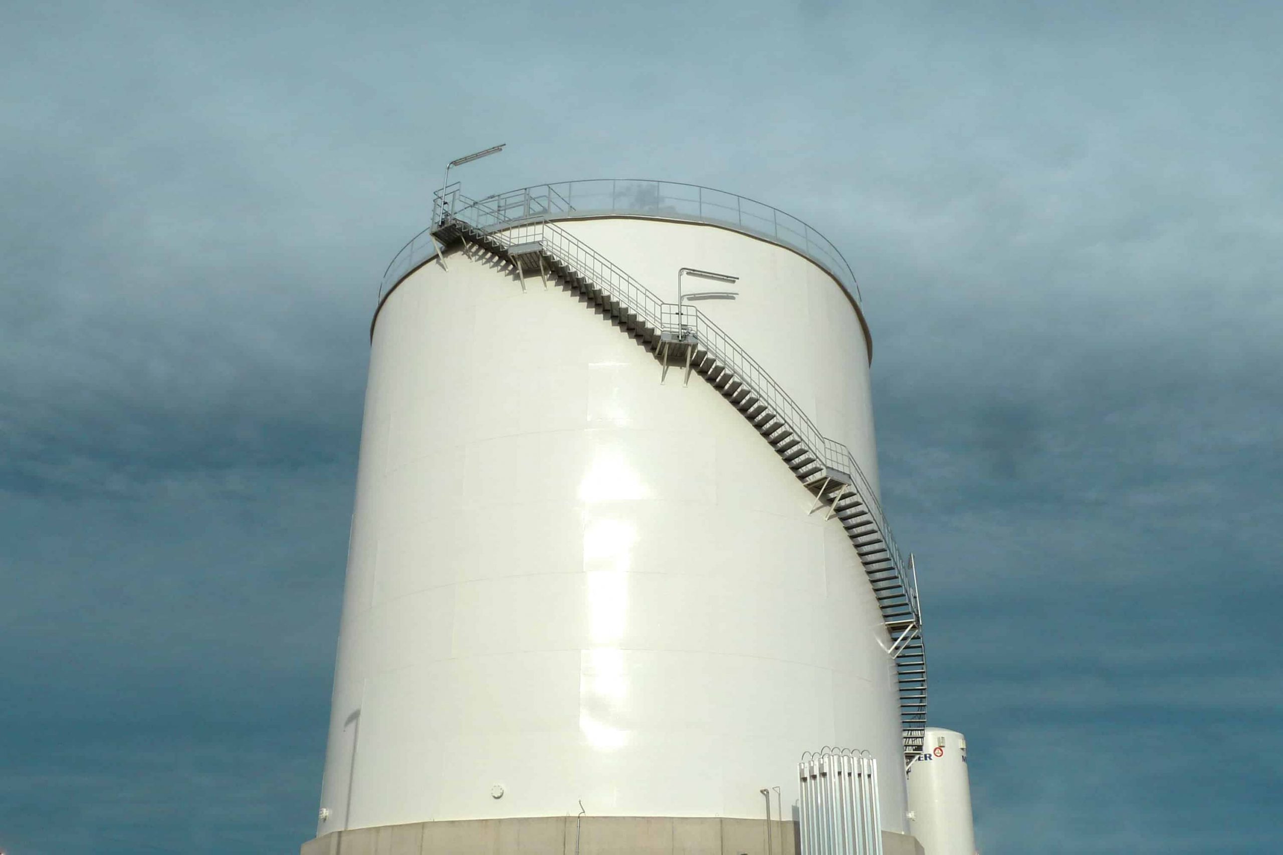 Cryogenic tanks: 4 criteria you should consider when picking them